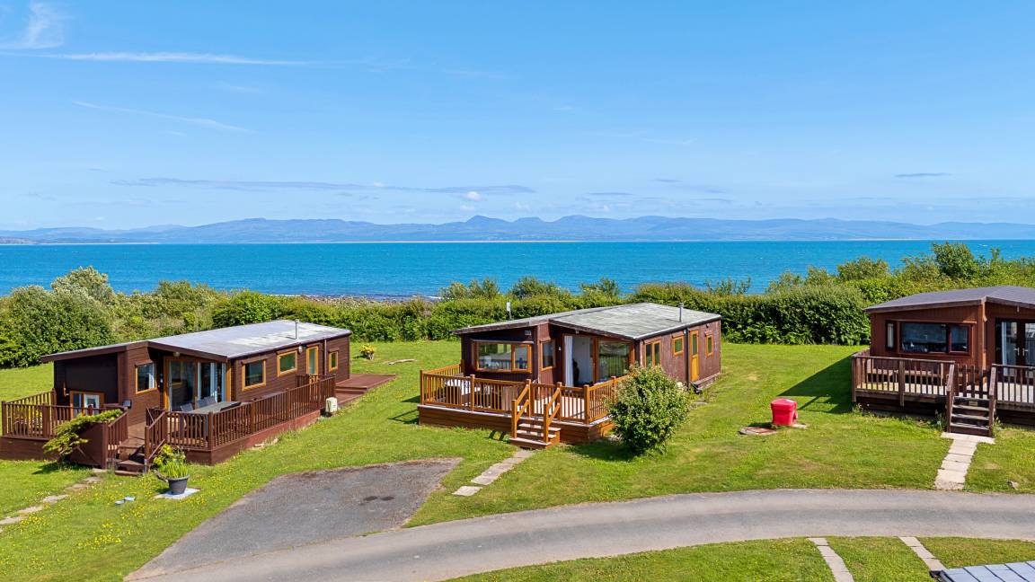 35 M² Cabin ∙ 2 Bedrooms ∙ 4 Guests - North Wales