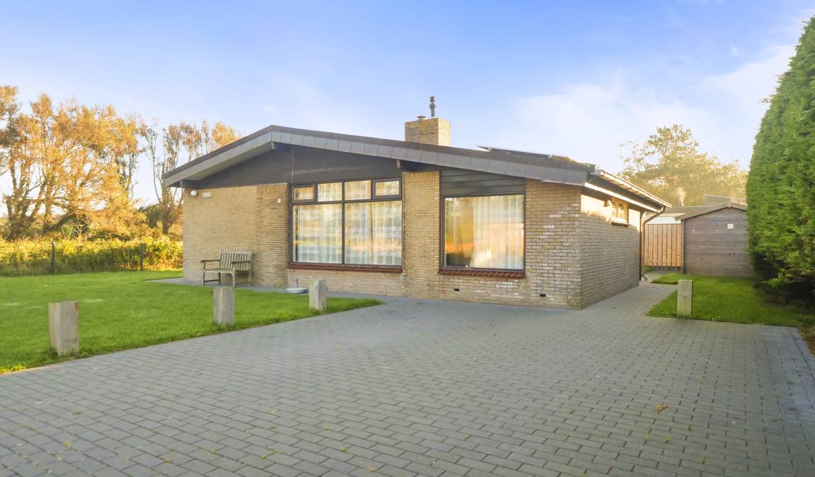 Bungalow ∙ 3 Bedrooms ∙ 6 Guests - Julianadorp