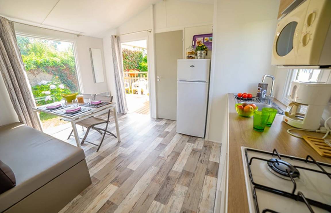 30 M² Camping ∙ 2 Chambres ∙ 4 Personnes - Aveyron
