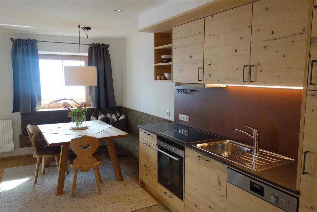 75 M² Apartment ∙ 2 Bedrooms ∙ 5 Guests - Innsbruck