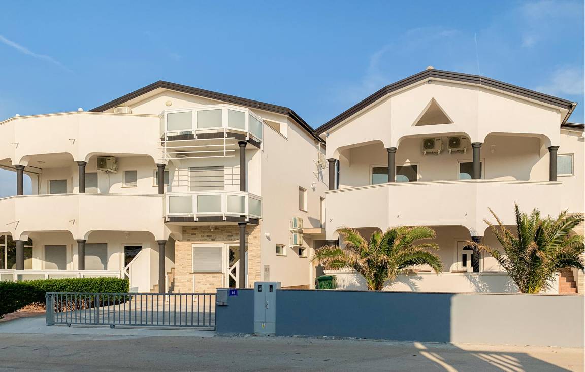 28 M² Appartement ∙ 2 Personnes - Vir