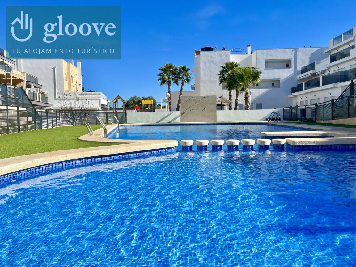 82 M² Apartamento ∙ 3 Habitaciones ∙ 6 Huéspedes - Santa Pola