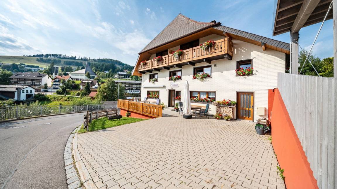 80 M² Appartement ∙ 2 Chambres ∙ 4 Personnes - Todtnau