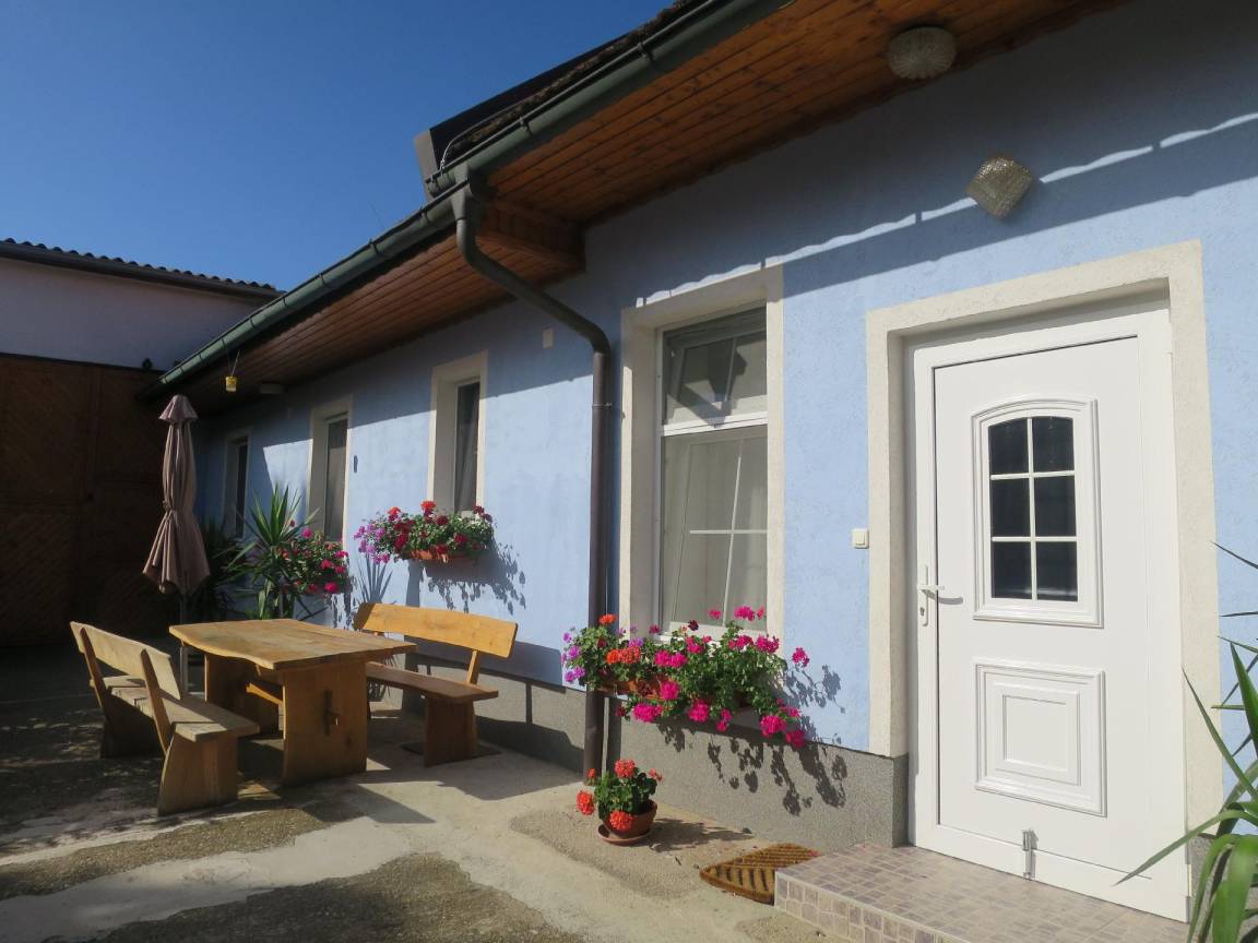 80 M² Ferienwohnung ∙ 2 Schlafzimmer ∙ 5 Gäste - Illmitz