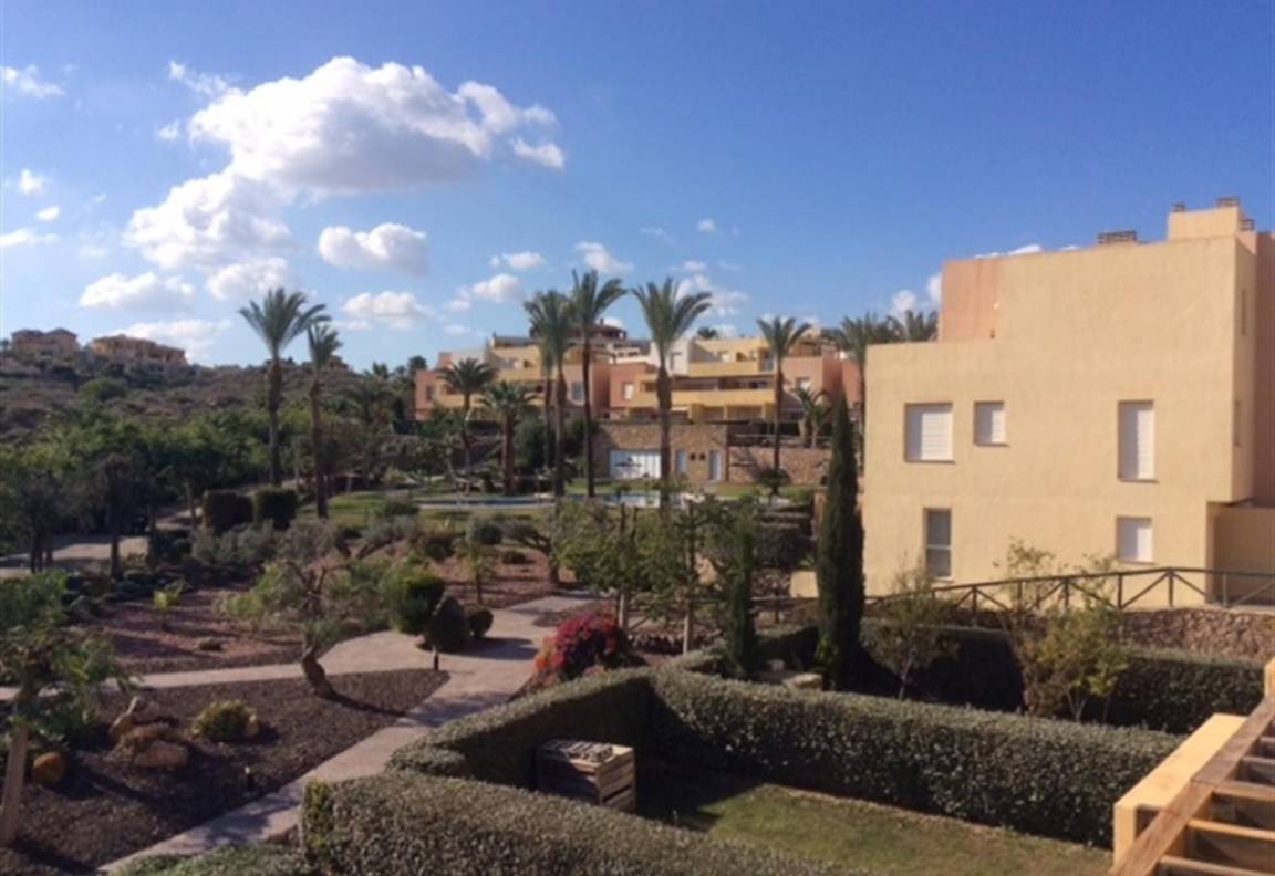 93 M² House ∙ 2 Bedrooms ∙ 4 Guests - Vera