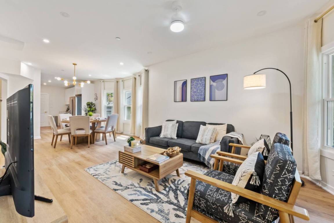 82 M² Ferienhaus ∙ 4 Schlafzimmer ∙ 8 Gäste - Chicago, IL