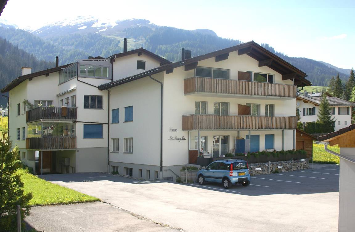120 M² Ferienwohnung ∙ 3 Schlafzimmer ∙ 6 Gäste - Parpan