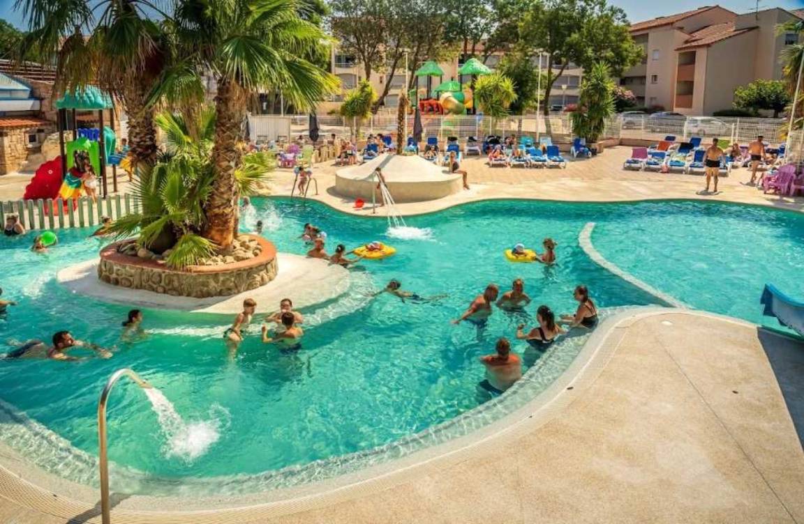 30 M² Camping ∙ 3 Chambres ∙ 6 Personnes - Pyrénées