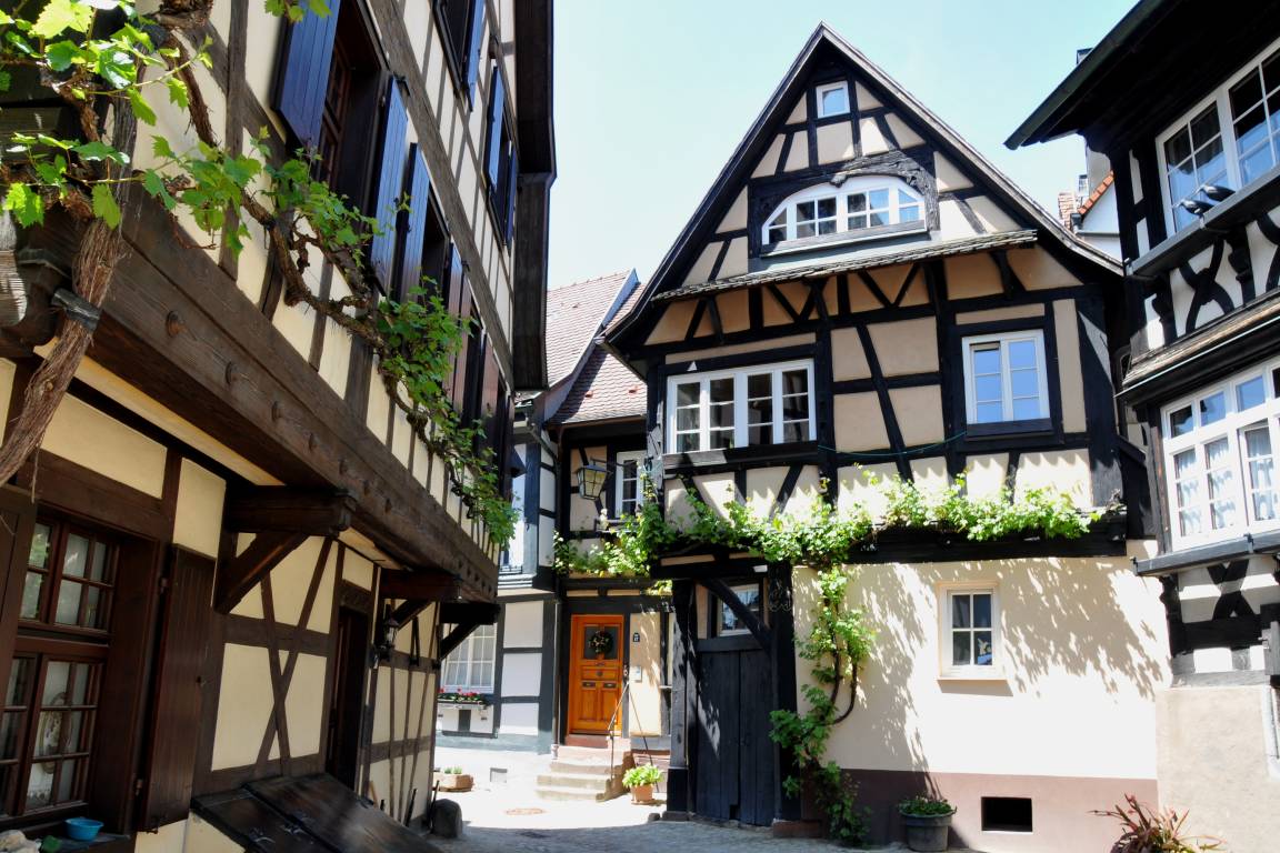70 M² Ferienwohnung ∙ 2 Schlafzimmer ∙ 6 Gäste - Gengenbach