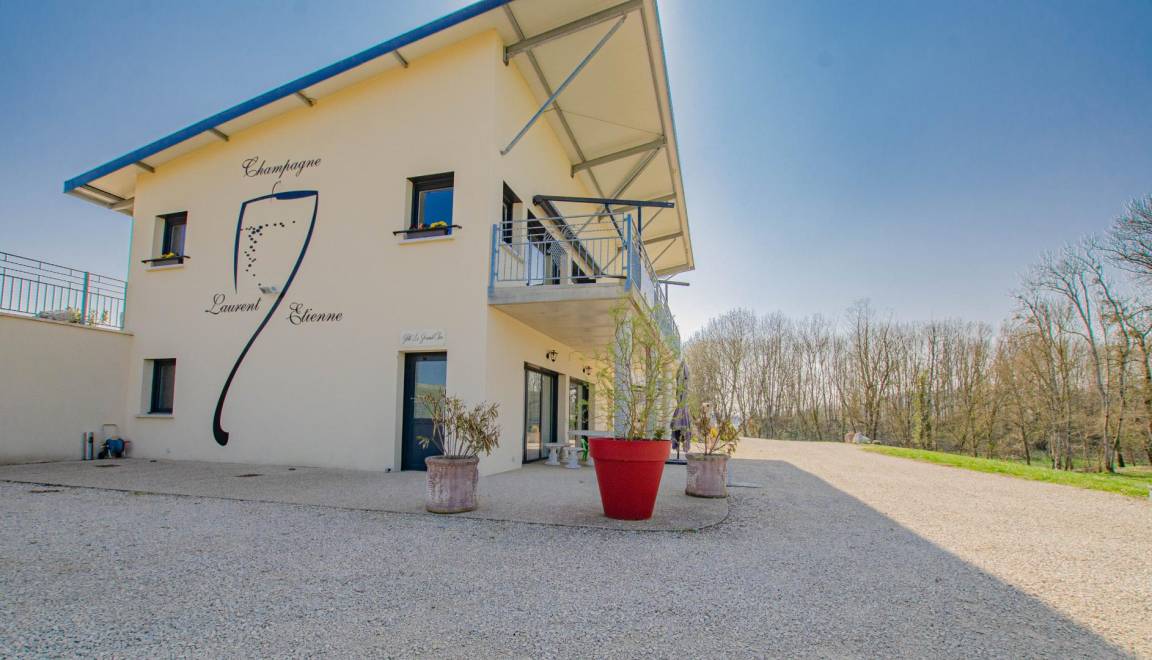 120 M² Gîte ∙ 3 Chambres ∙ 6 Personnes - Dolancourt