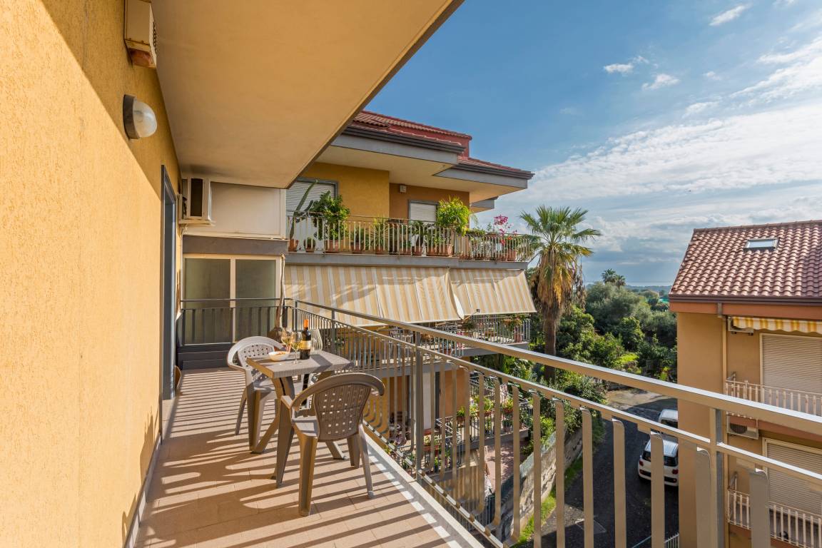120 M² Ferienwohnung ∙ 2 Schlafzimmer ∙ 6 Gäste - Fiumefreddo di Sicilia