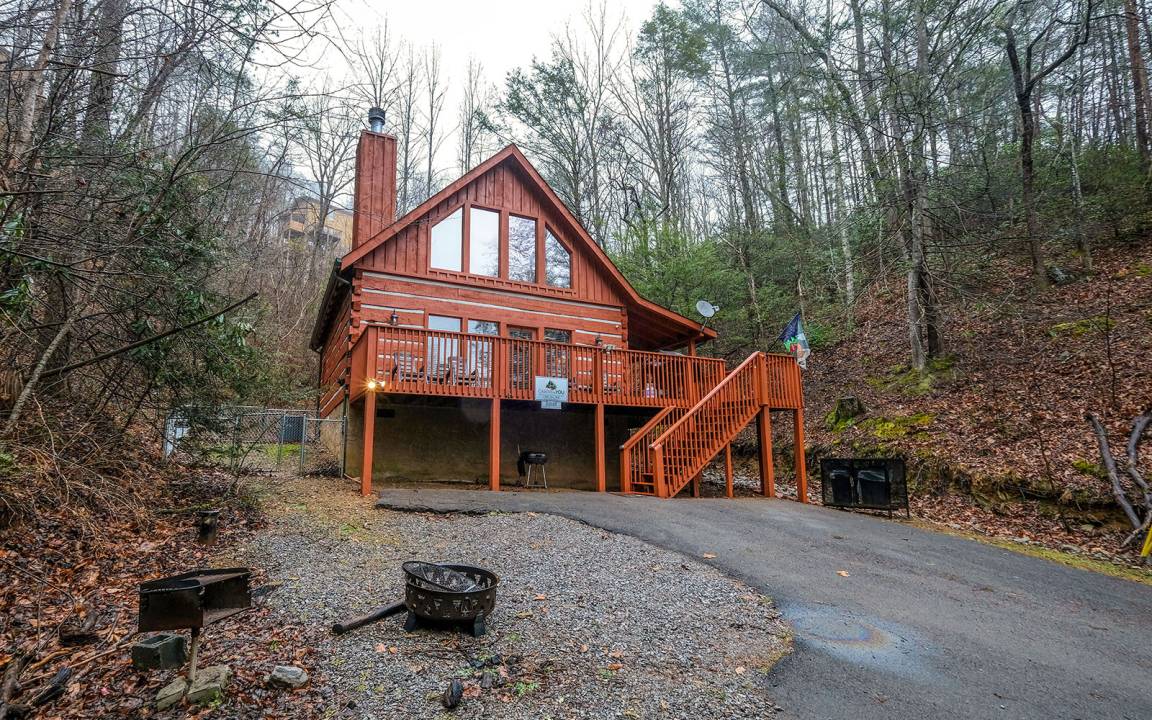 88 M² Cabin ∙ 1 Bedroom ∙ 4 Guests - Gatlinburg, TN