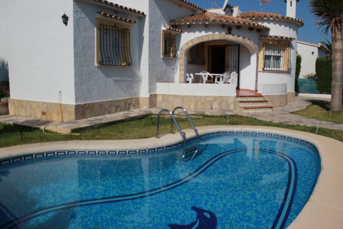 100 M² Villa ∙ 3 Schlafzimmer ∙ 6 Gäste - Orba