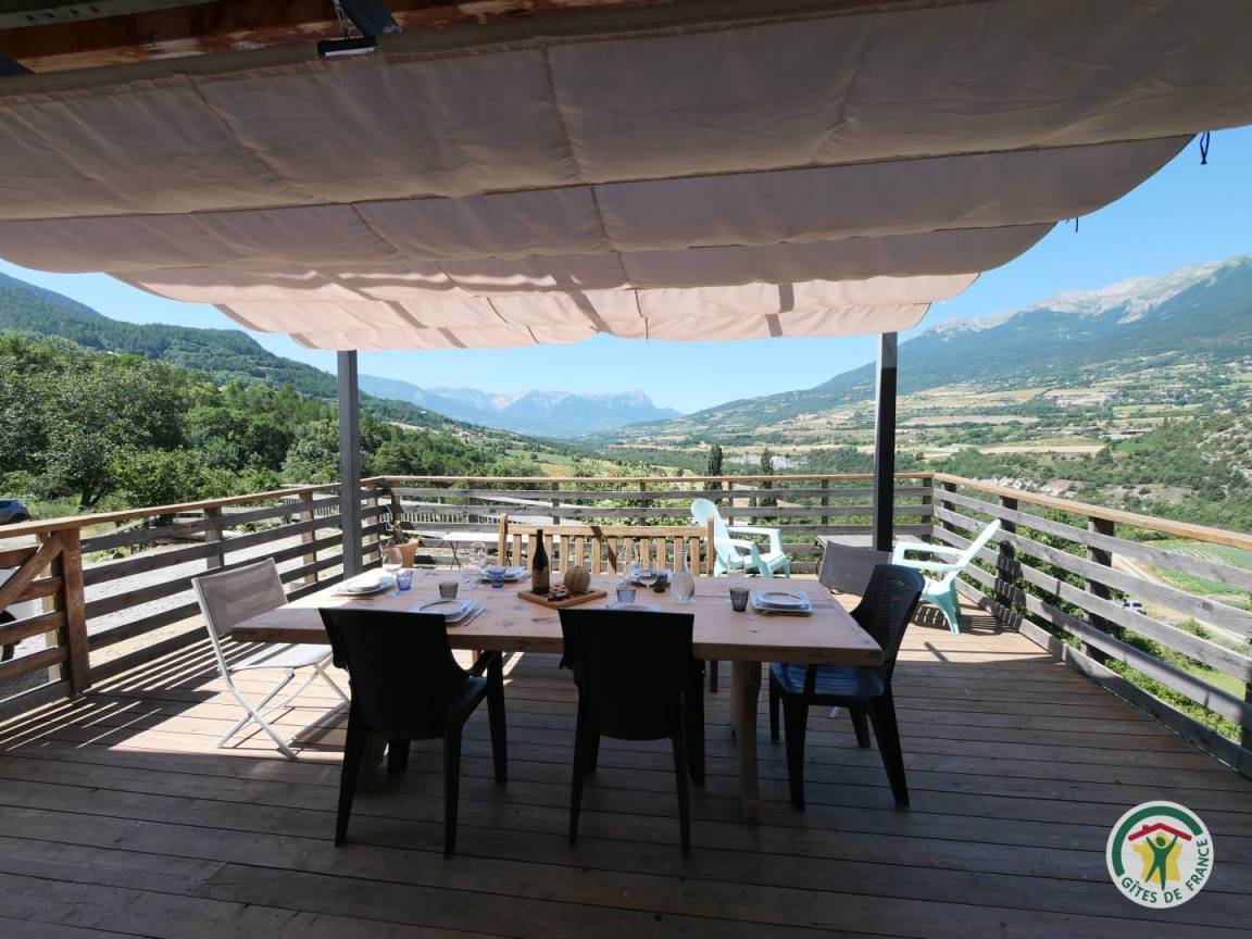 80 M² Gîte ∙ 3 Chambres ∙ 6 Personnes - Embrun