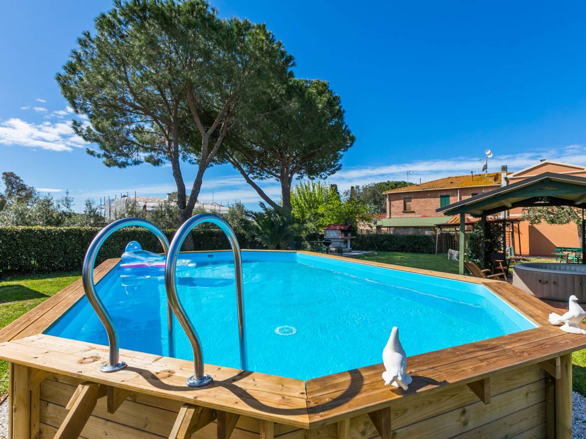 70 M² Ferienwohnung ∙ 1 Schlafzimmer ∙ 5 Gäste - Cecina