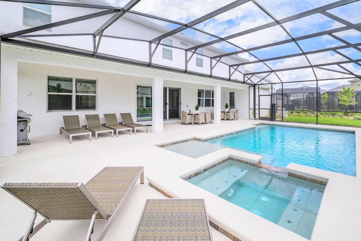 Ferienwohnung ∙ 15 Schlafzimmer ∙ 33 Gäste - Kissimmee, FL