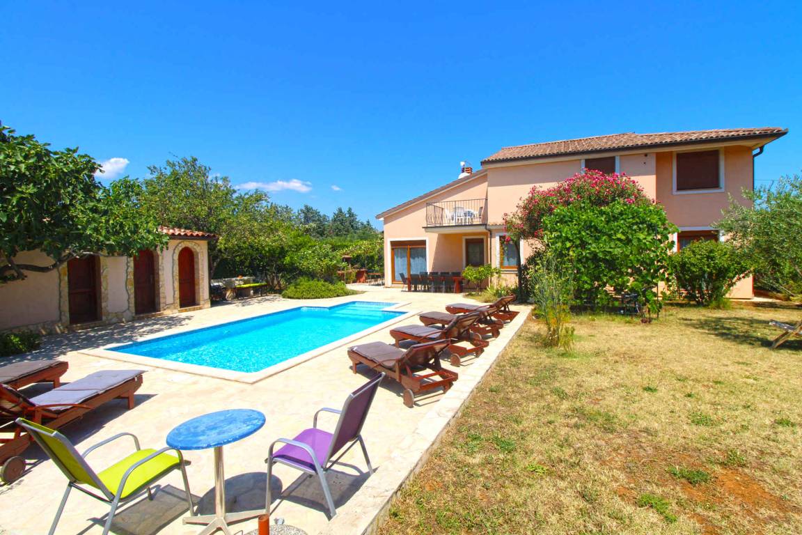 180 M² Villa ∙ 4 Schlafzimmer ∙ 10 Gäste - Medulin