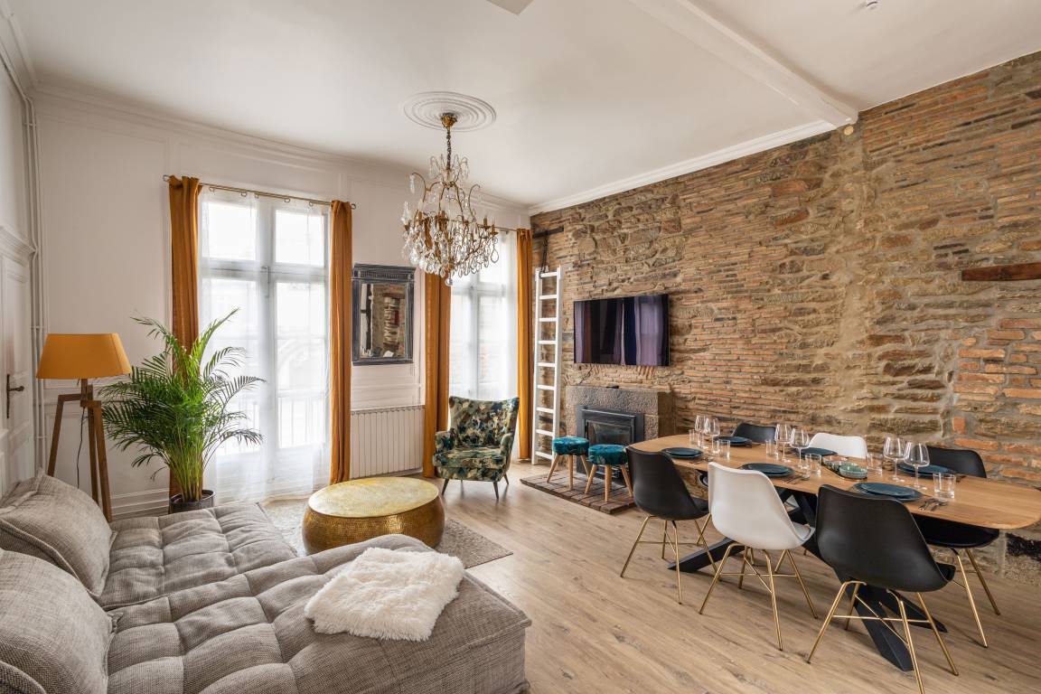 84 M² Apartamento ∙ 3 Habitaciones ∙ 6 Huéspedes - Rennes