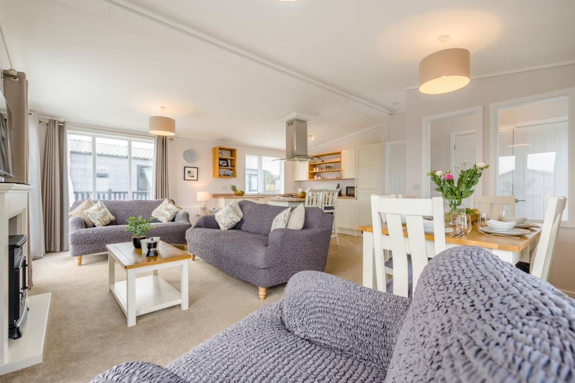 Lodge ∙ 3 Bedrooms ∙ 6 Guests - Polzeath Beach