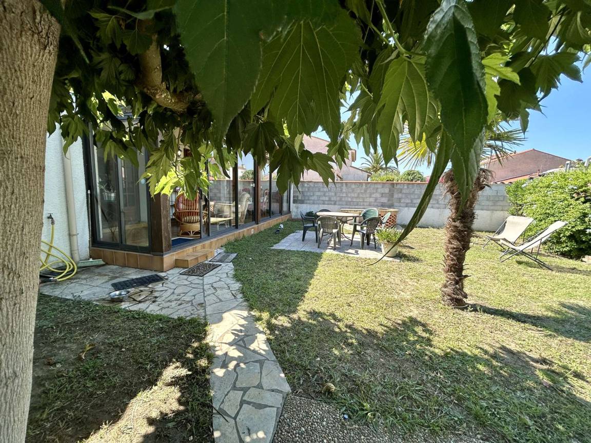 100 M² Ferienhaus ∙ 2 Schlafzimmer ∙ 6 Gäste - Saint-Cyprien