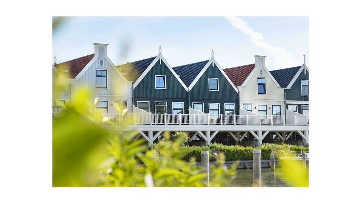 65 M² House ∙ 2 Bedrooms ∙ 4 Guests - Amsterdam