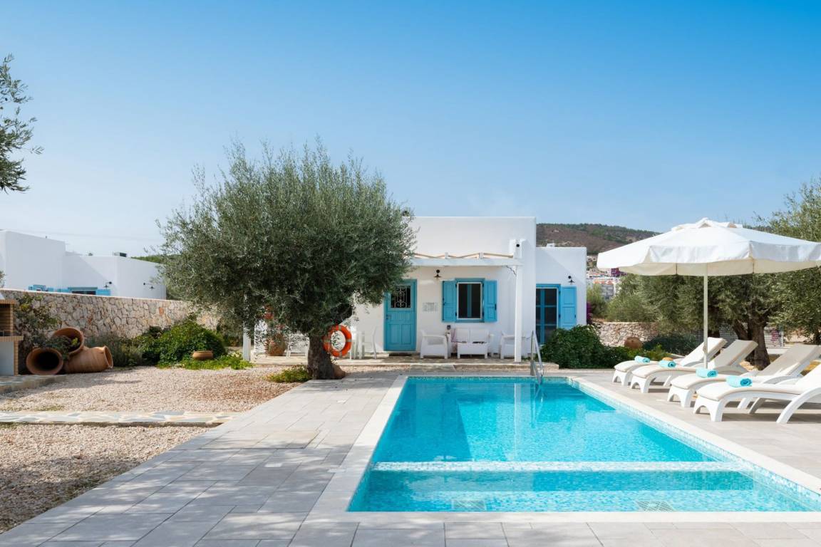 Villa ∙ 2 Bedrooms ∙ 4 Guests - Lindos