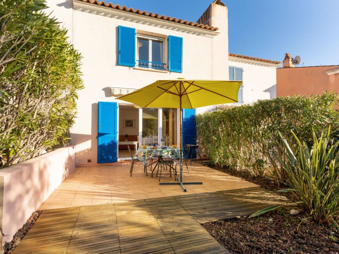 73 M² Huis ∙ 2 Slaapkamers ∙ 6 Gasten - Roquebrune-sur-Argens