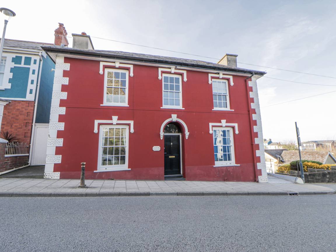 Cottage ∙ 4 Bedrooms ∙ 8 Guests - Aberaeron