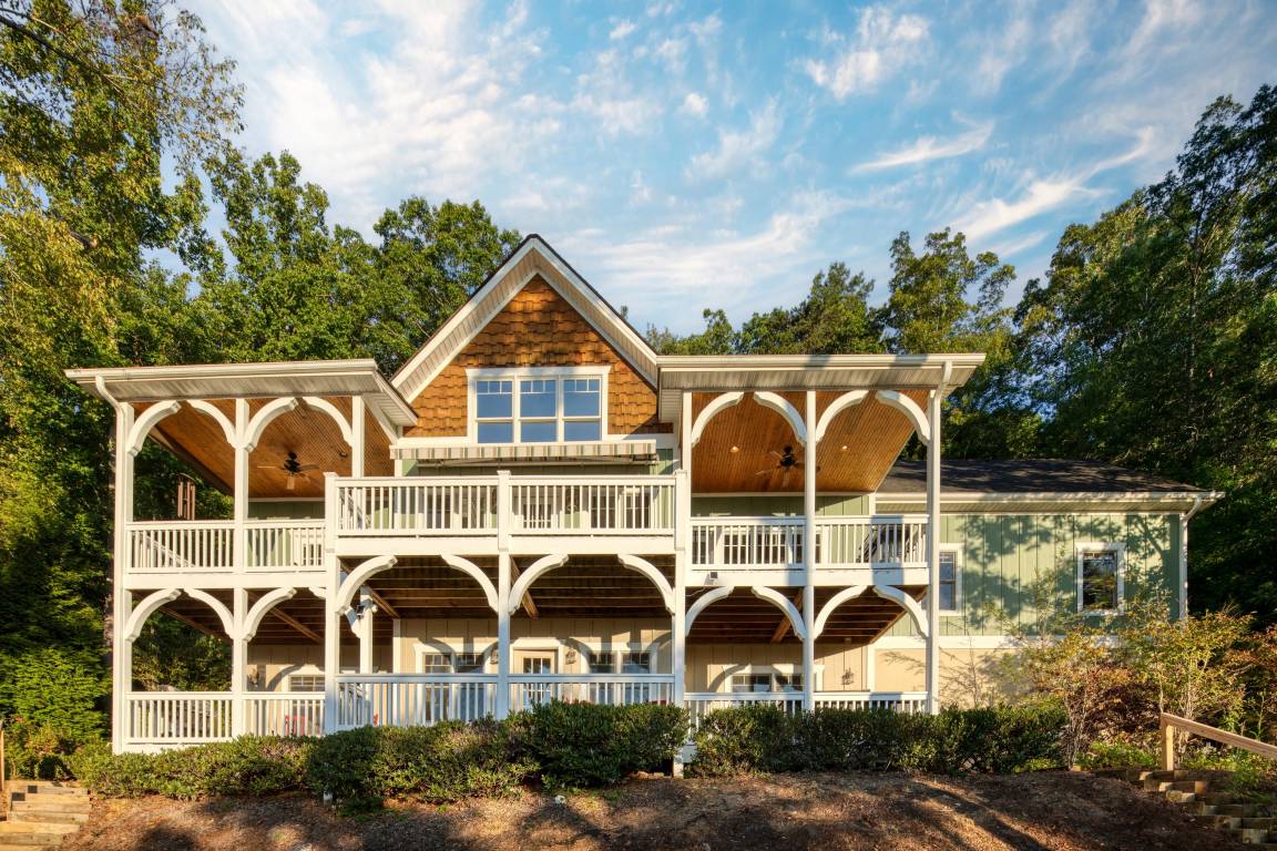 315 M² House ∙ 5 Bedrooms ∙ 12 Guests - Swannanoa, NC