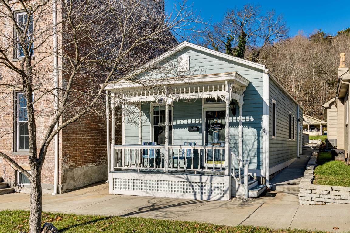 108 M² House ∙ 2 Bedrooms ∙ 4 Guests - Clifty Falls State Park, Madison