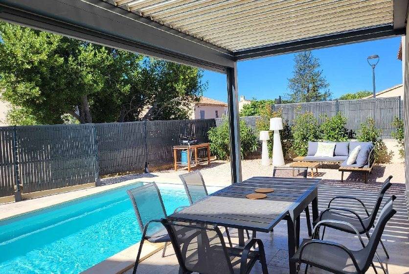 Villa ∙ 3 Chambres ∙ 6 Personnes - Mallemort