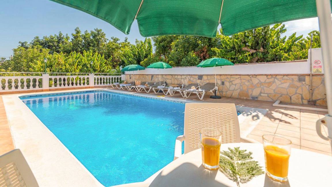 120 M² House ∙ 4 Bedrooms ∙ 7 Guests - Frigiliana