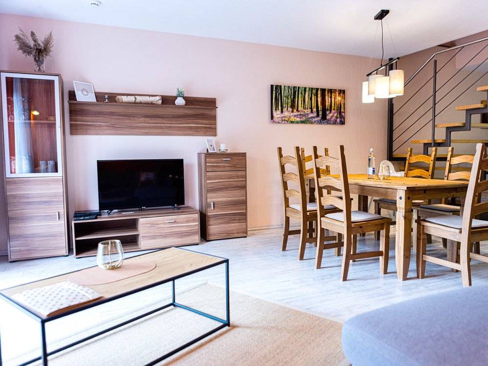 105 M² Ferienwohnung ∙ 2 Schlafzimmer ∙ 4 Gäste - Rudolstadt