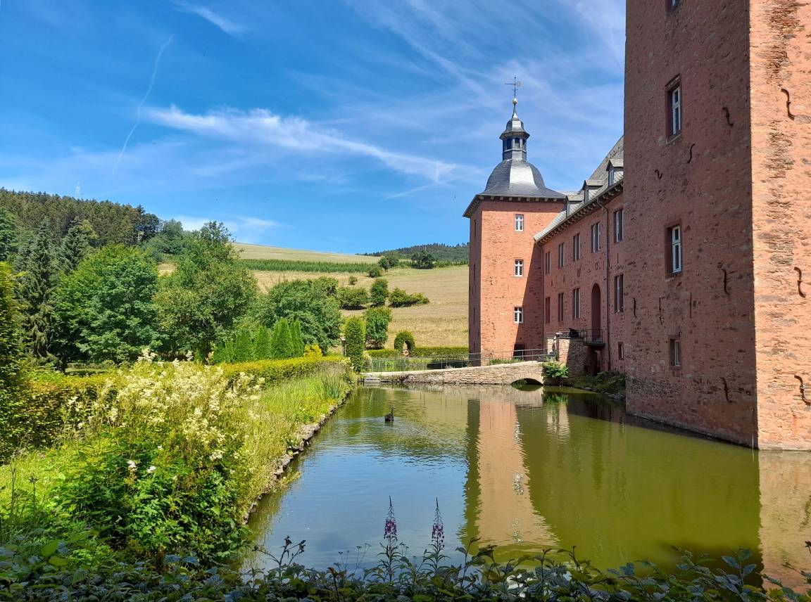 53 M² Appartement ∙ 1 Slaapkamer ∙ 4 Gasten - Hilchenbach