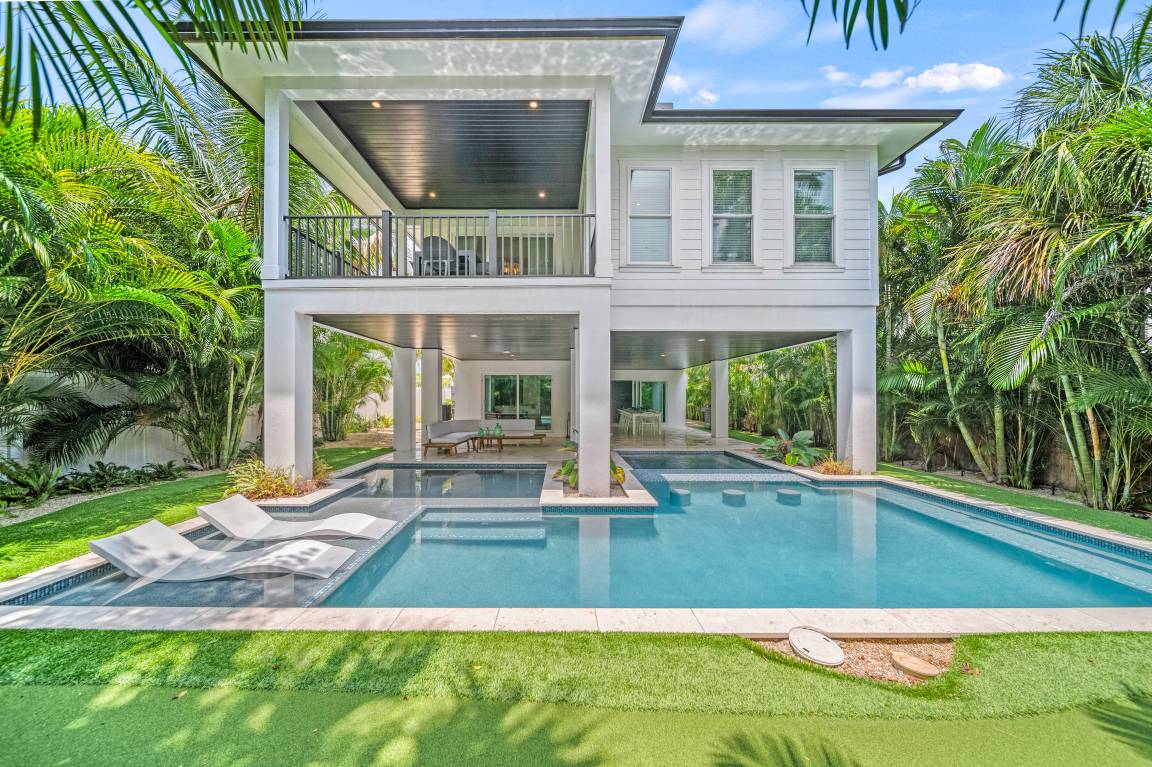 290 M² House ∙ 6 Bedrooms ∙ 8 Guests - Holmes Beach, FL