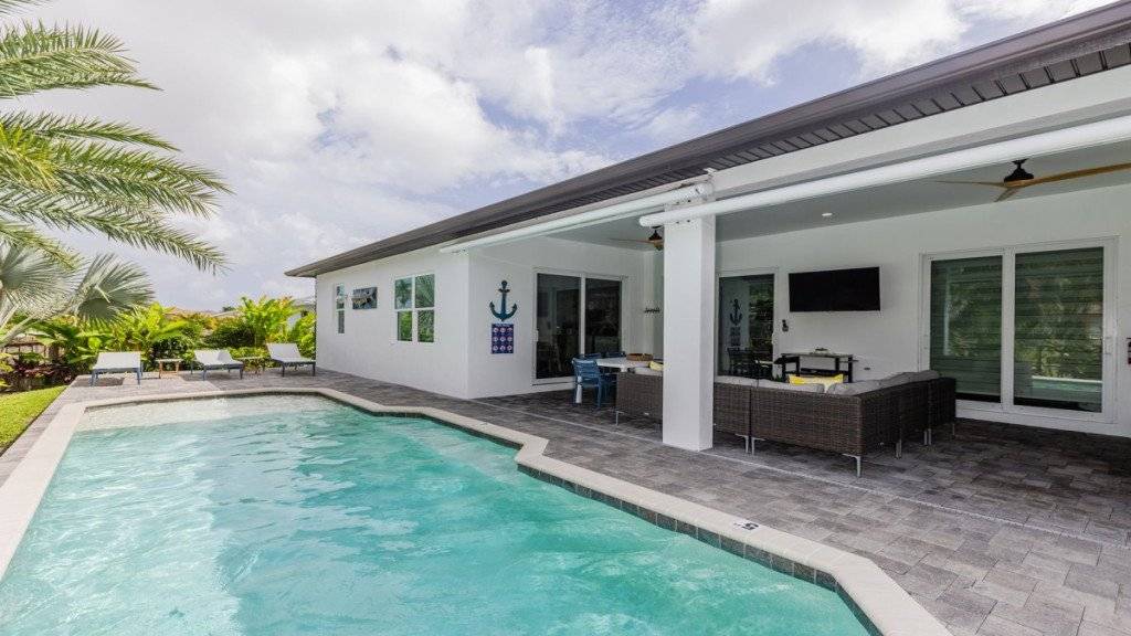 House ∙ 3 Bedrooms ∙ 6 Guests - Marco Island, FL