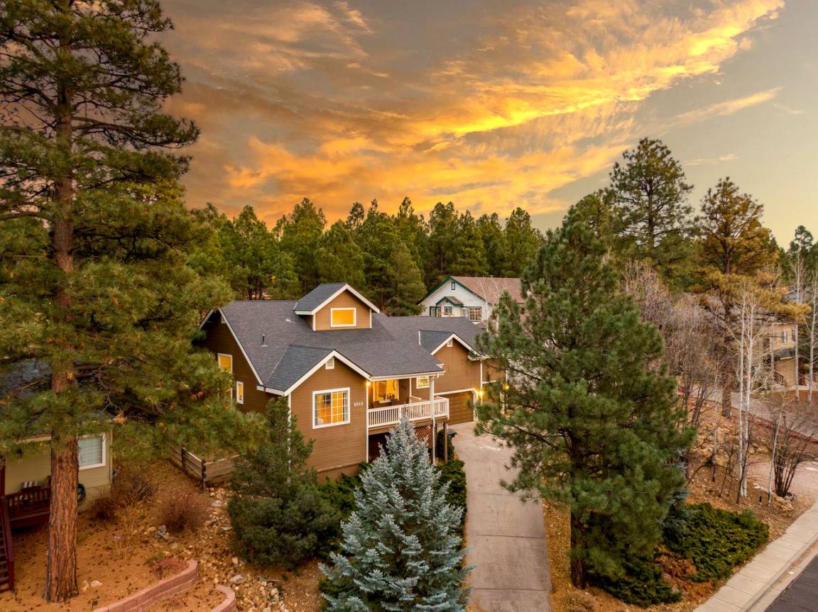 House ∙ 4 Bedrooms ∙ 10 Guests - Flagstaff, AZ