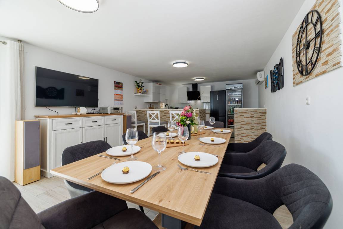 140 M² Huis ∙ 3 Slaapkamers ∙ 6 Gasten - Crikvenica