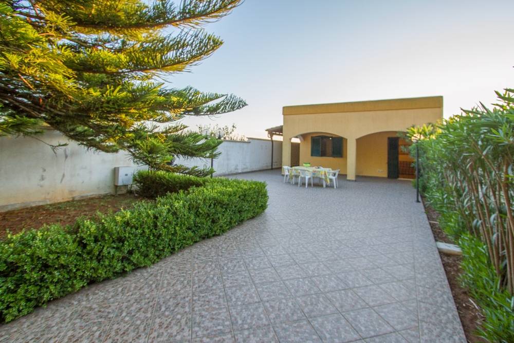 100 M² Villa ∙ 3 Bedrooms ∙ 10 Guests - Torre dell'Orso