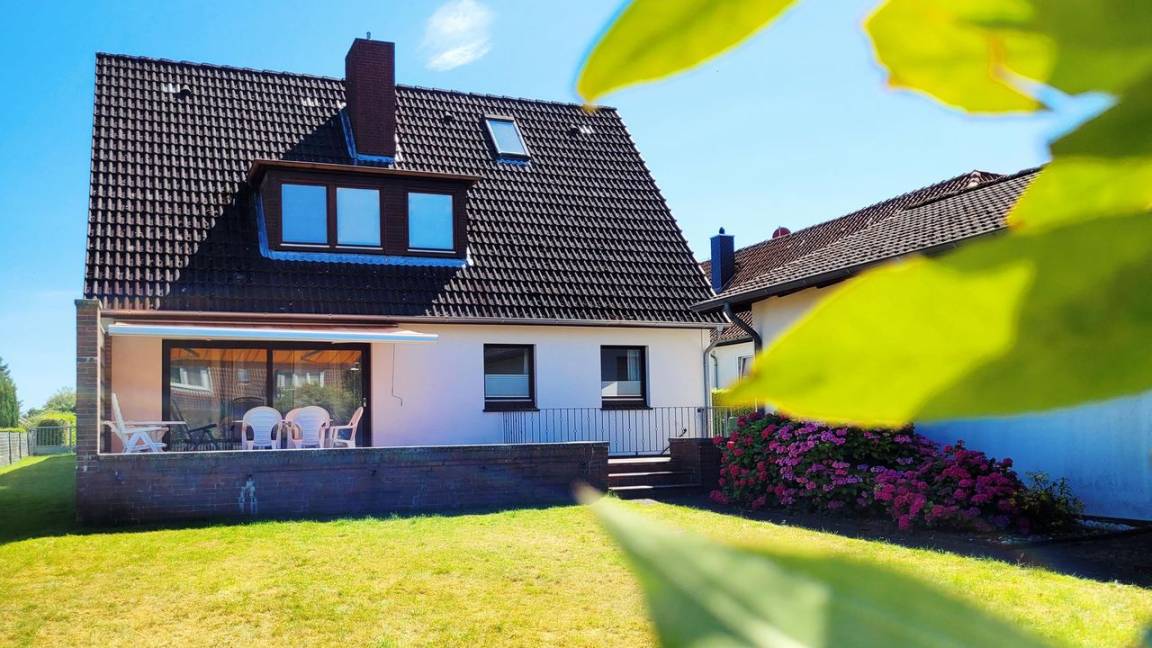 120 M² Huis ∙ 3 Slaapkamers ∙ 6 Gasten - Malente