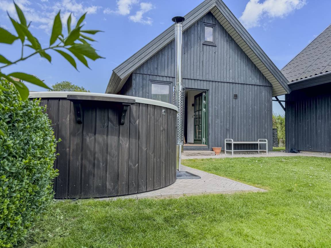 120 M² Huis ∙ 3 Slaapkamers ∙ 6 Gasten - Laboe