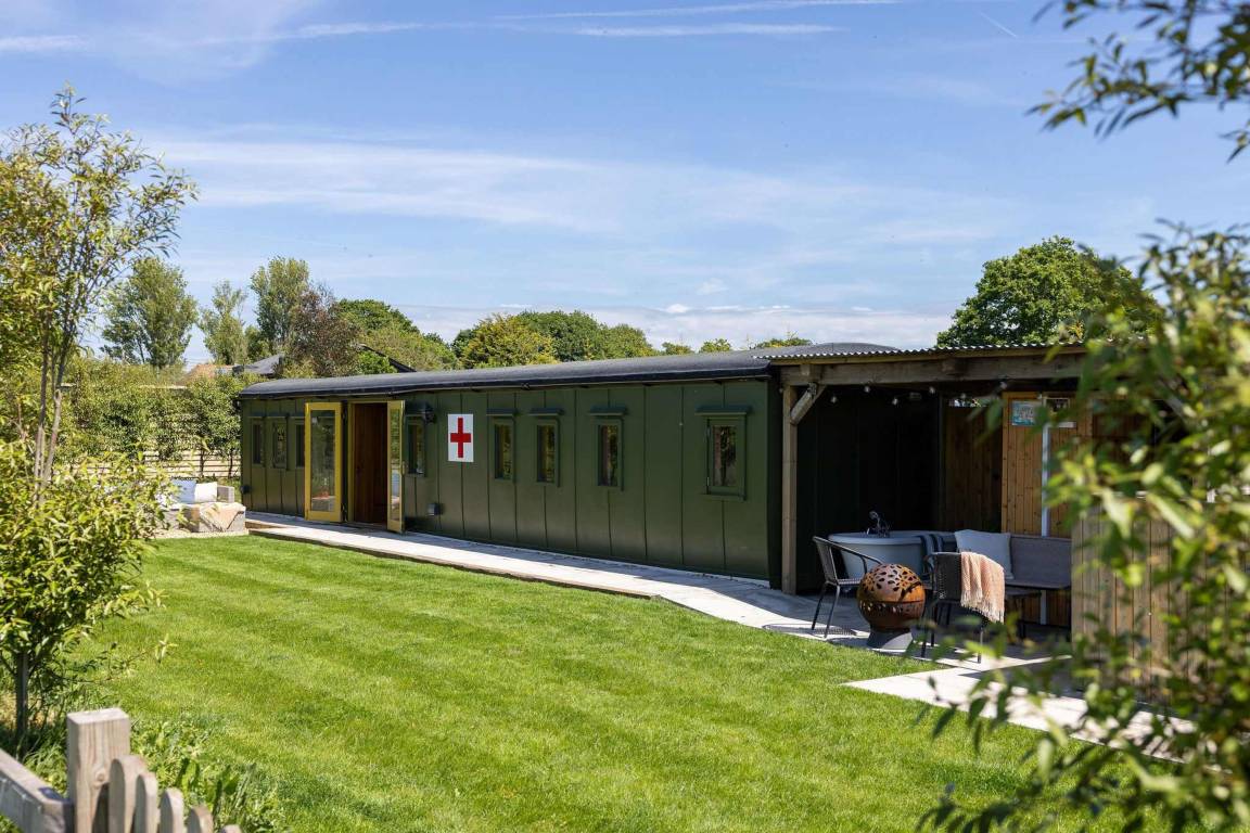 Apartment ∙ 2 Bedrooms ∙ 6 Guests - Bracklesham Bay