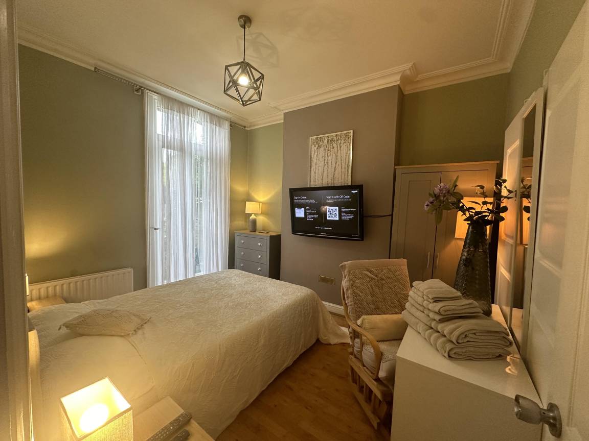 105 M² Huis ∙ 2 Slaapkamers ∙ 4 Gasten - Londen