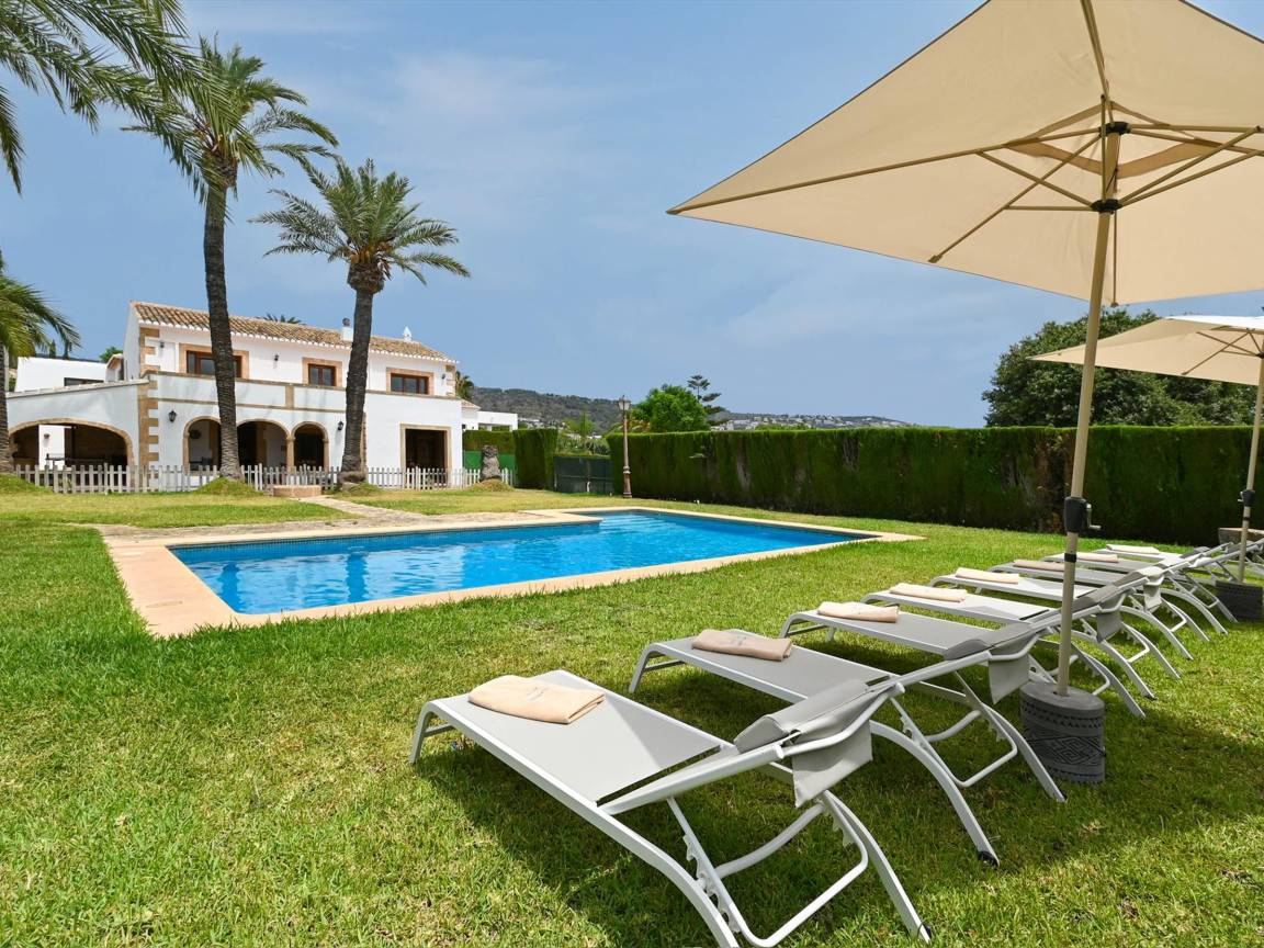 350 M² Villa ∙ 6 Bedrooms ∙ 14 Guests - Xàbia (Javea)