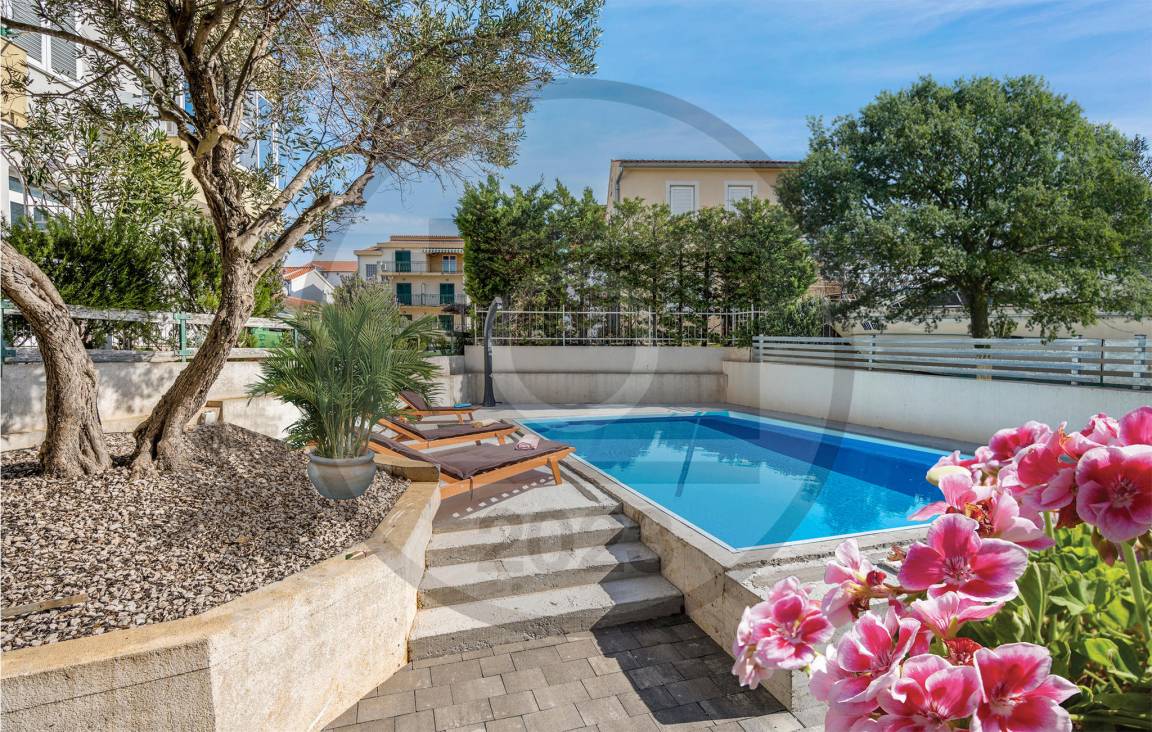 105 M² Ferienwohnung ∙ 4 Schlafzimmer ∙ 8 Gäste - Vodice