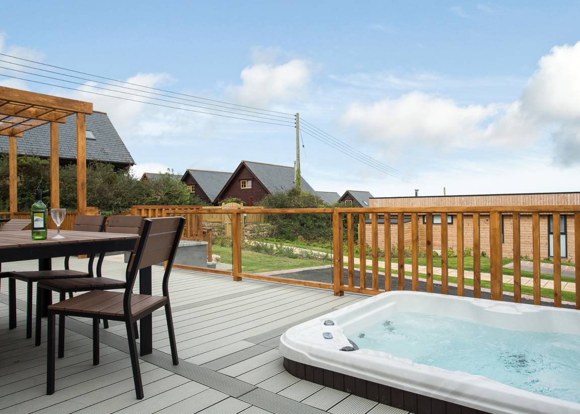 Chalet ∙ 2 Bedrooms ∙ 4 Guests - Cornwall