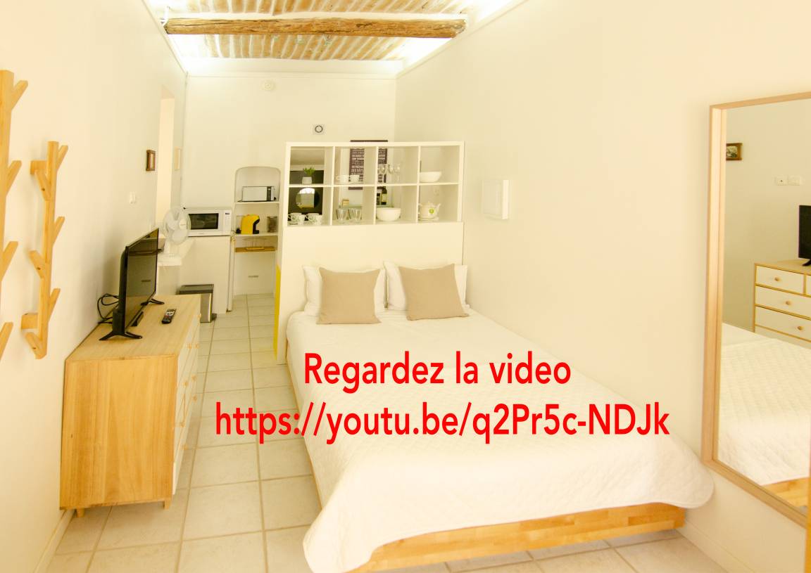 23 M² Appartement ∙ 1 Chambre ∙ 2 Personnes - La Roque-d'Anthéron
