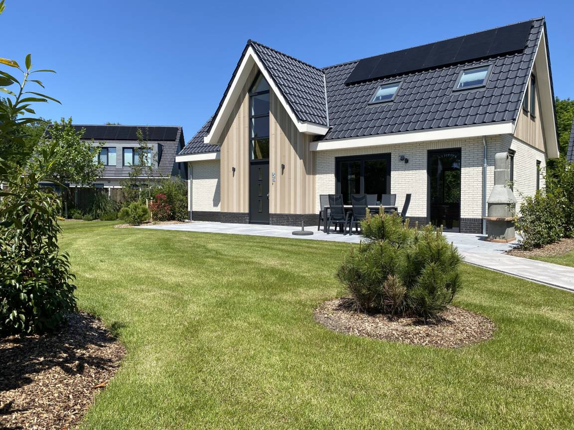 140 M² Cottage ∙ 3 Bedrooms ∙ 6 Guests - Texel