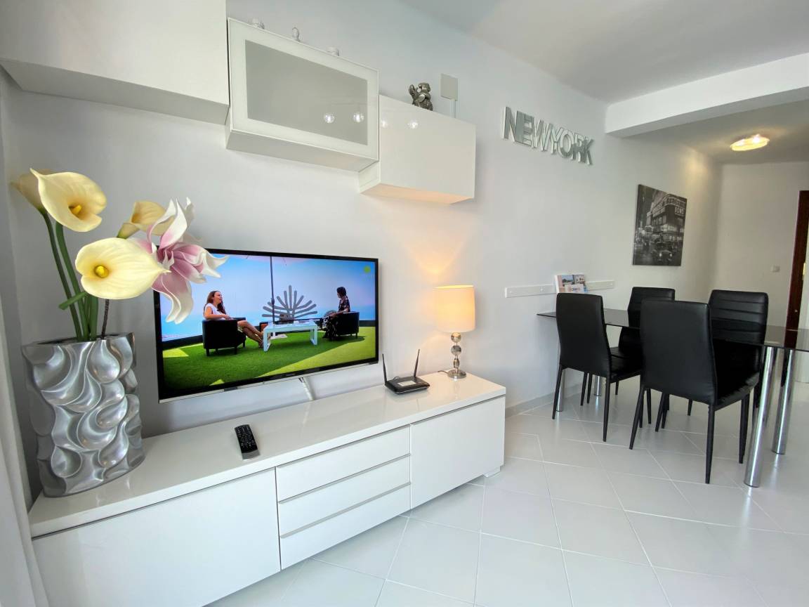 66 M² Apartment ∙ 2 Bedrooms ∙ 4 Guests - Nerja