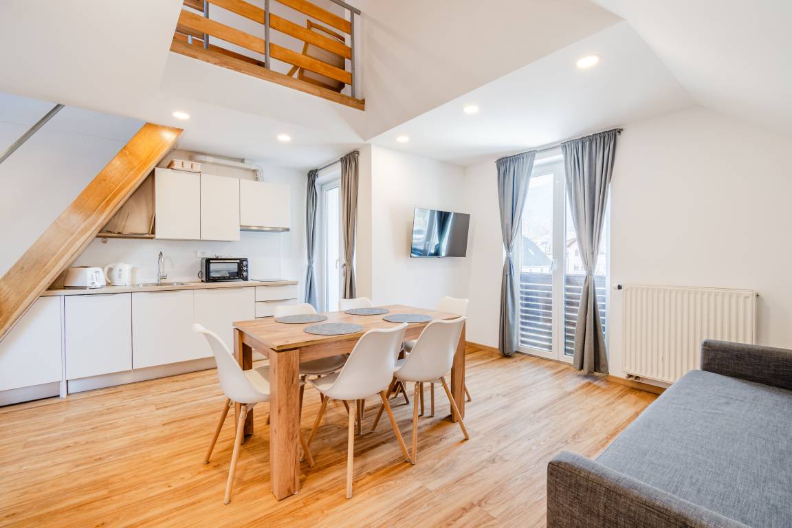 60 M² Apartment ∙ 1 Bedroom ∙ 5 Guests - Bovec